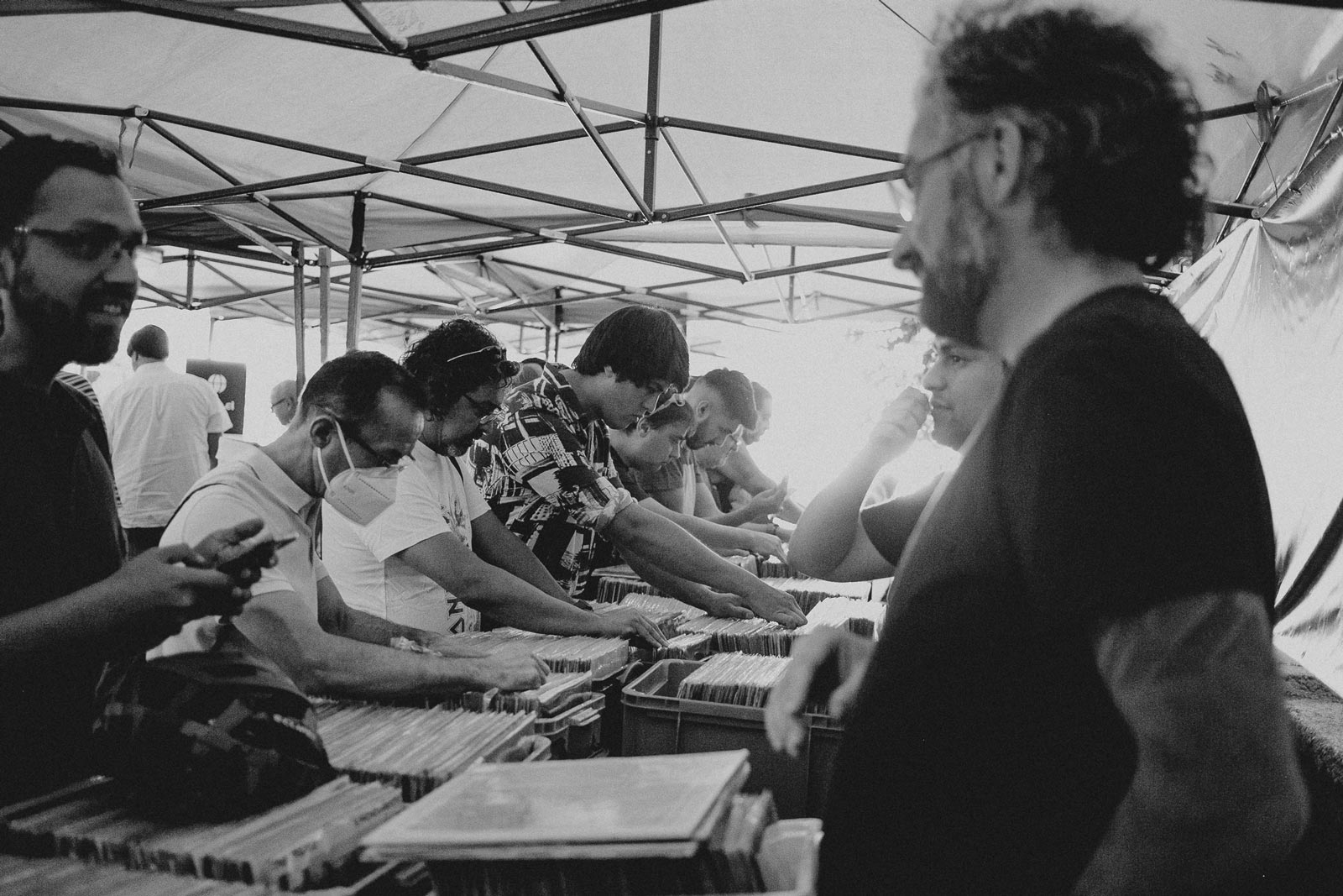 ¡Ya abrimos nuestra nueva tienda Vinilos Alvaro! - Vinilos Alvaro