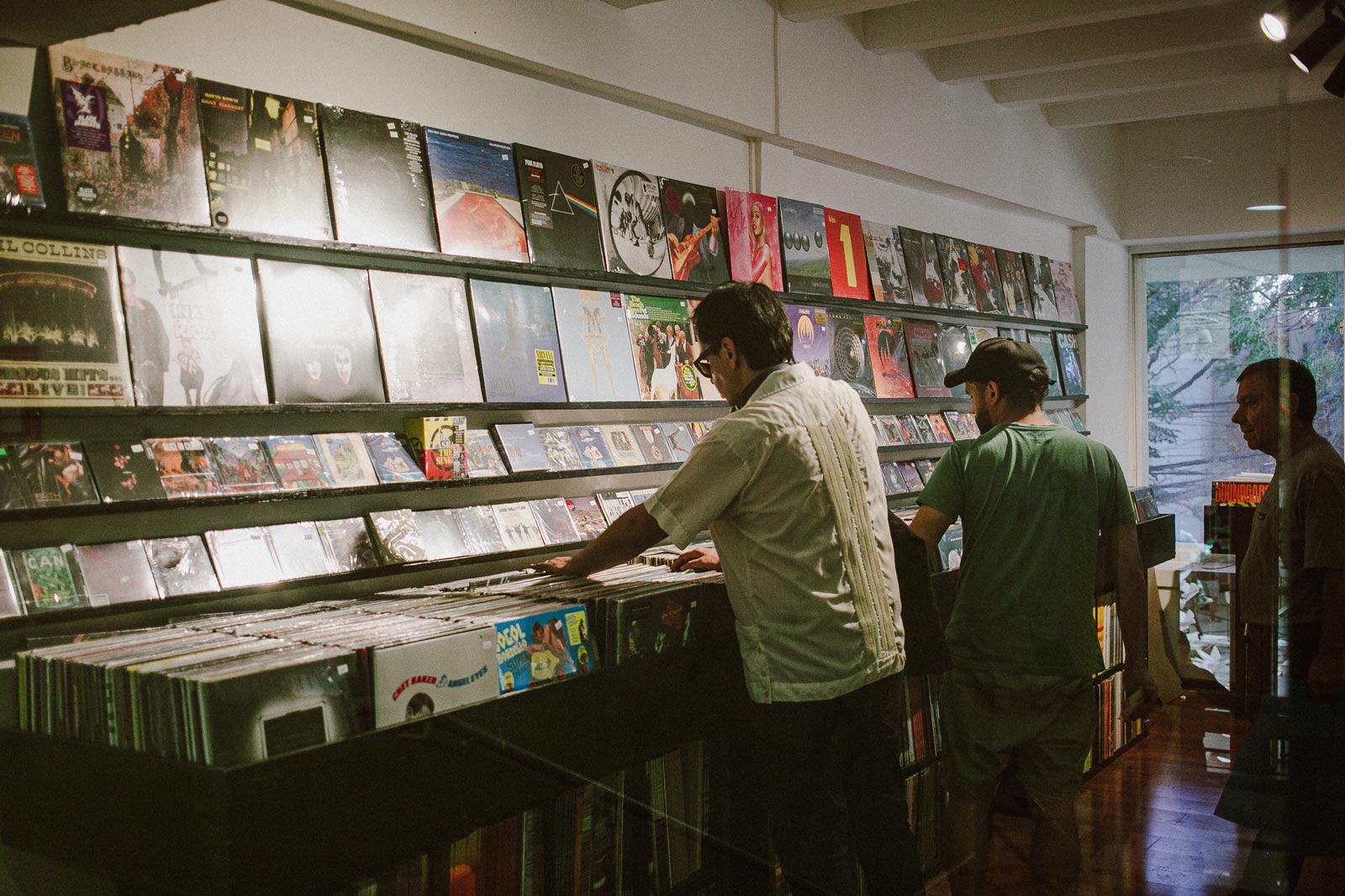 ¡Ya abrimos nuestra nueva tienda Vinilos Alvaro! - Vinilos Alvaro