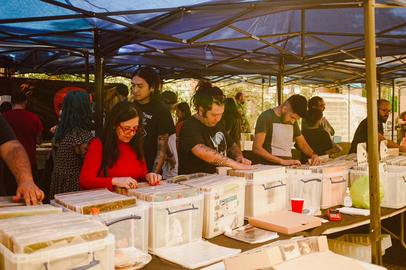 ¡Ya abrimos nuestra nueva tienda Vinilos Alvaro! - Vinilos Alvaro